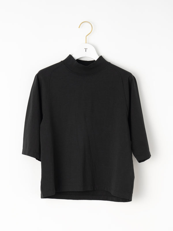 エンブロイダリーハイネックTシャツ/TBEA-282